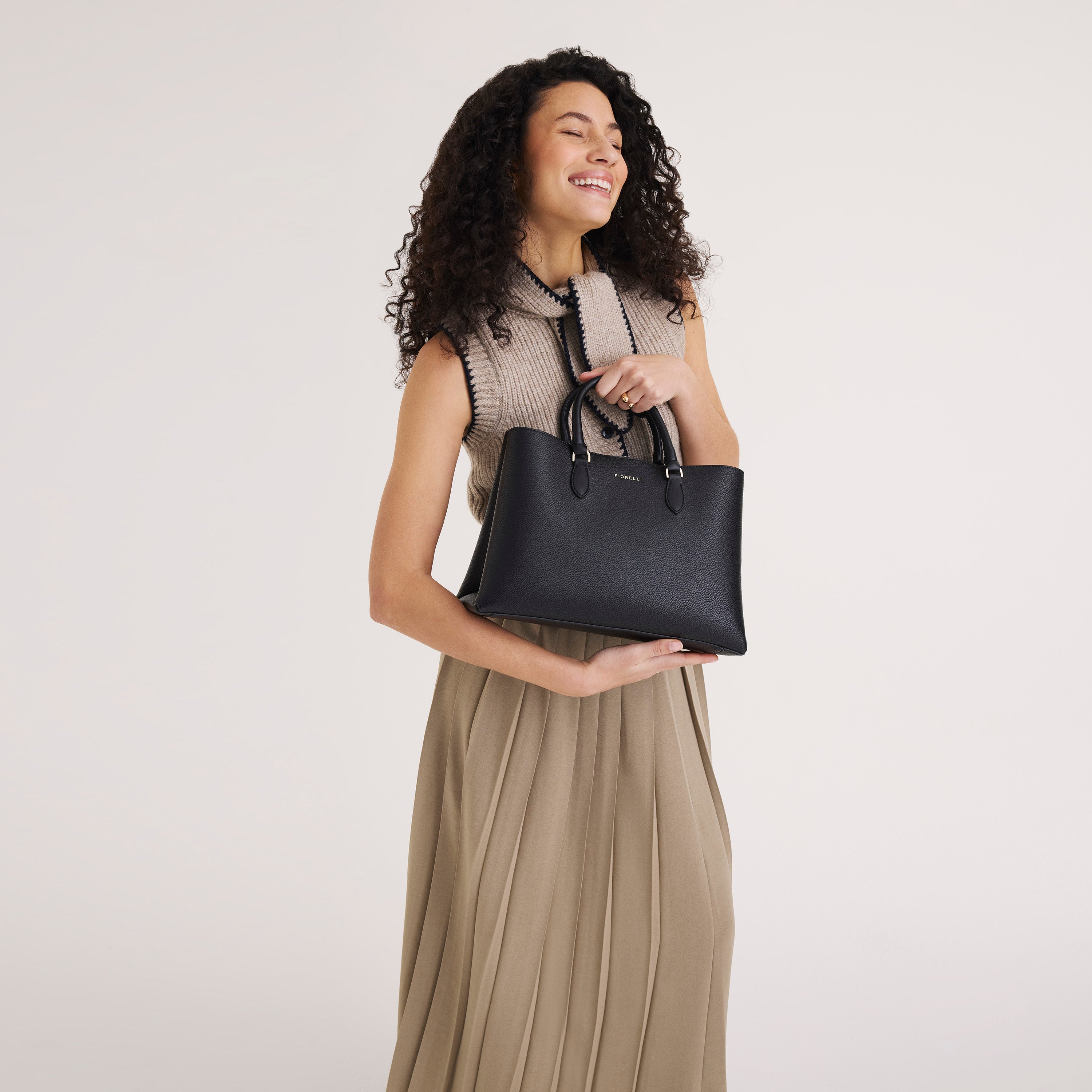 Emery Large Grab Bag | Black – Fiorelli.com